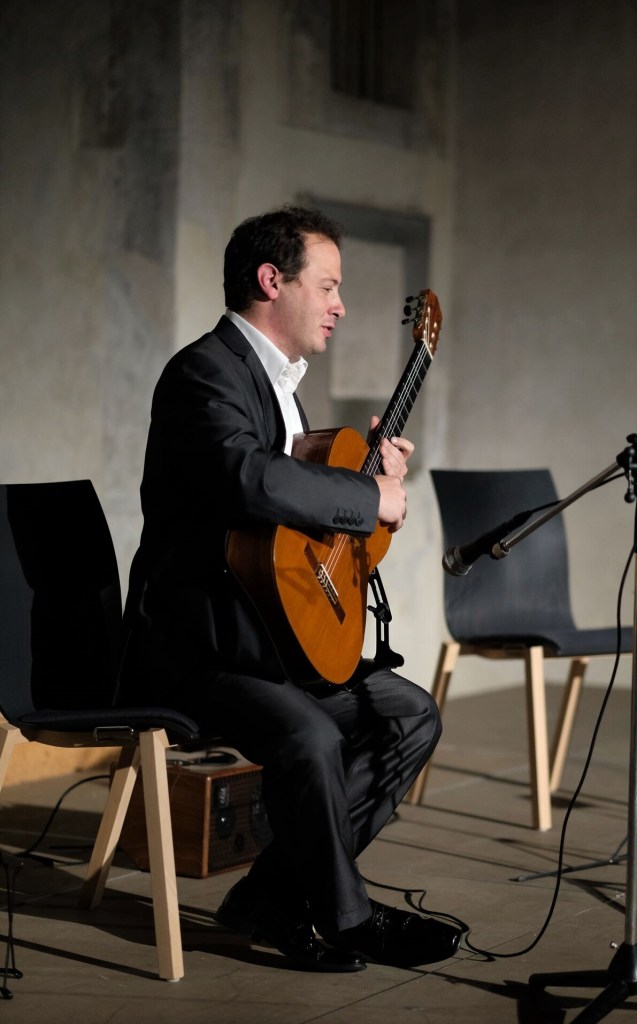 Featured Artist and Interview – Daniel Schatz – Six String Journal